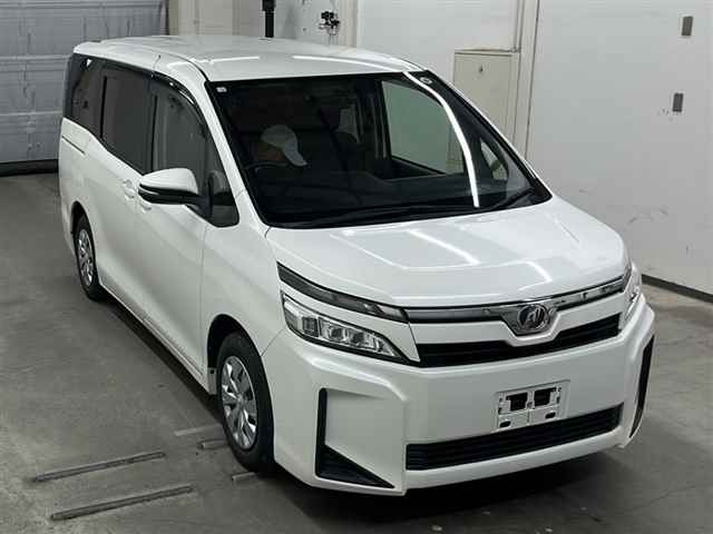 2018 Toyota Voxy X – Kyoto Motors Japan